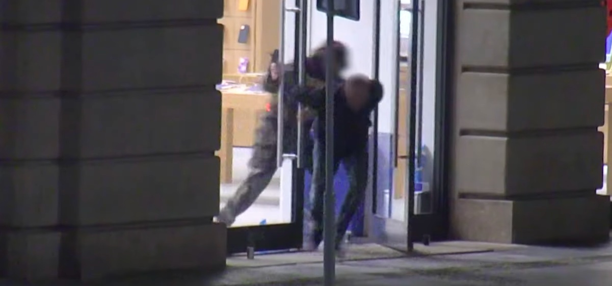 Ammar Ajar Motive: Why Did Abdel Rahman Akkad Hold the Apple Store Hostage? Was He Mentally Unwell?