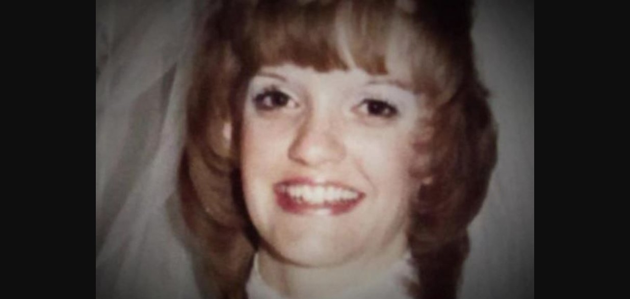 Mary McFarland: Who Was the Tylenol Victim? How Was She Killed?