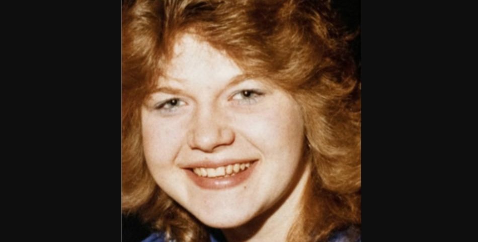 Adam and Theresa Janus: Who Were the Tylenol Murder Victims? How Did ...