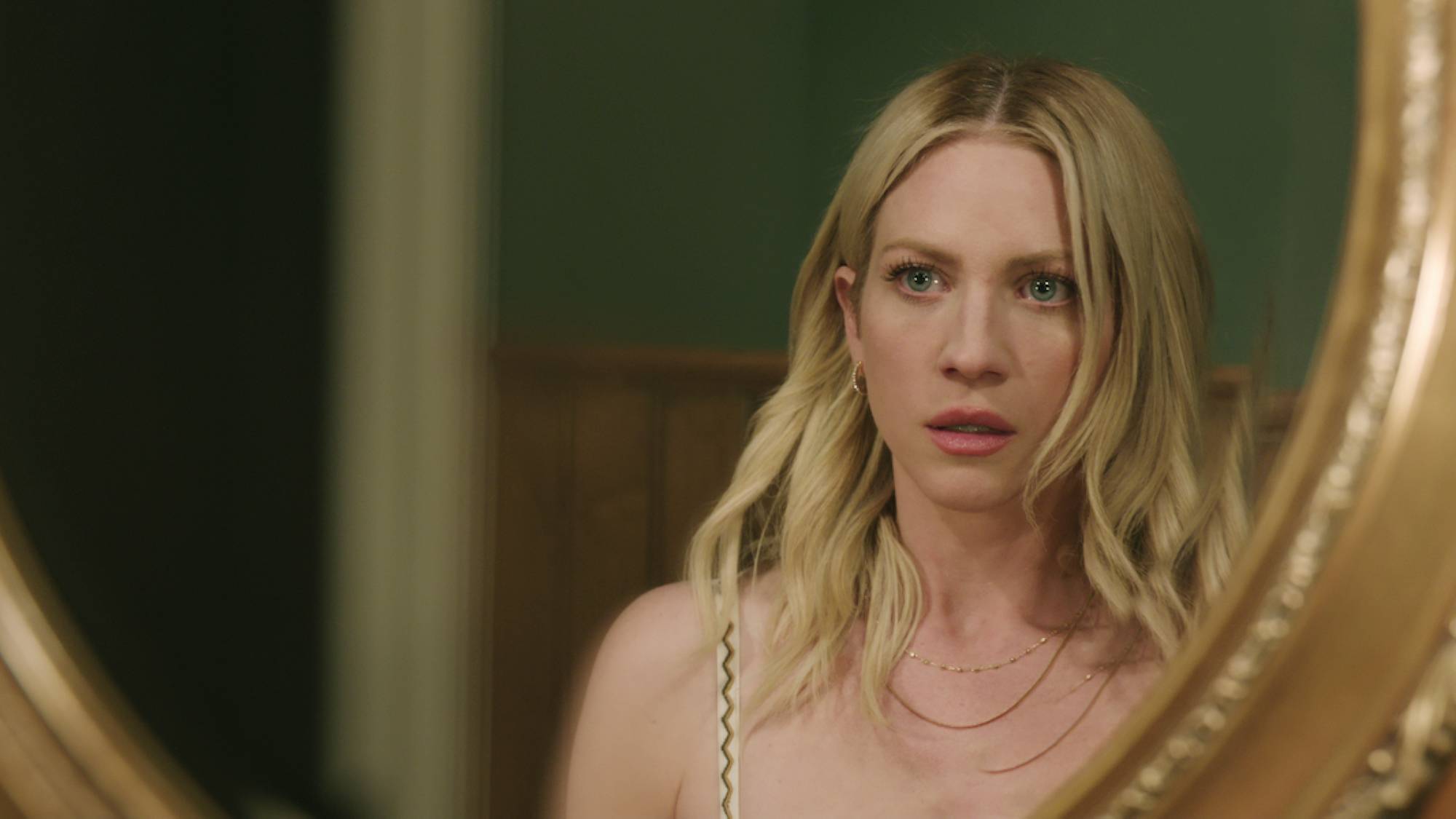 The Hunting Wives Episode 1 and 2 Recap: Meet the Clique